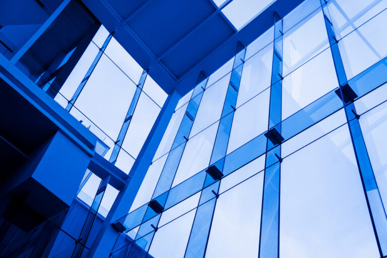 Ventanas inteligentes: tipos, ventajas y futuro de vidrios activos